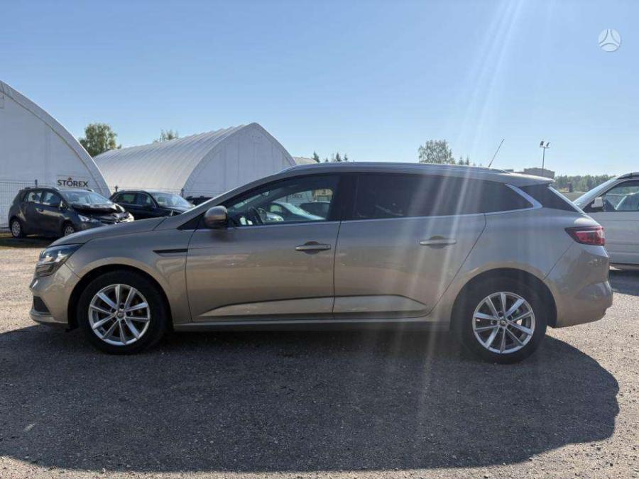 Yellow Renault Megane 2016 in Radviliskis, with an engine capacity of 1.46 L and mileage of 0 thousand km for 3650 €, photo 8 on AUTOMOTO.COM.LV