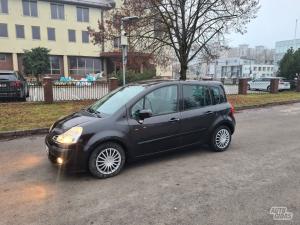 Black Renault Modus 2011 in Kaunas, with an engine capacity of 1.50 L and mileage of 150 thousand km for 1000 €, photo 2 on AUTOMOTO.COM.LV