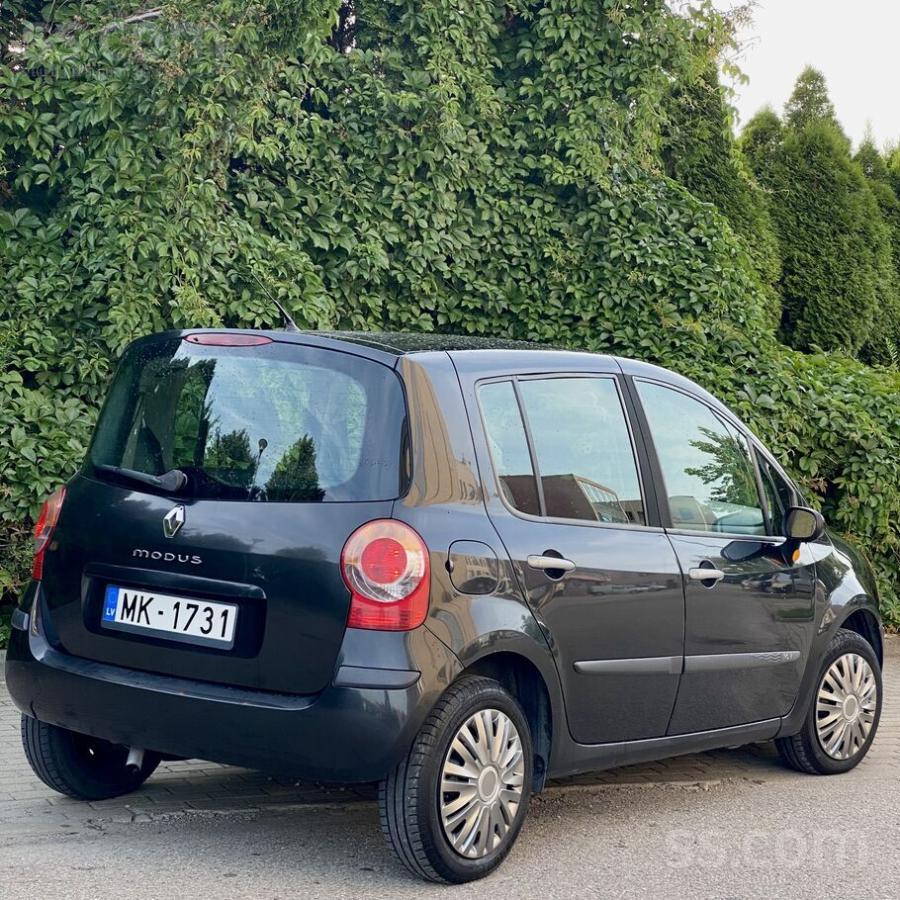 Black Renault Modus 2006 in Jelgava, with an engine capacity of 1.40 L and mileage of 214 thousand km for 1650 €, photo 5 on AUTOMOTO.COM.LV