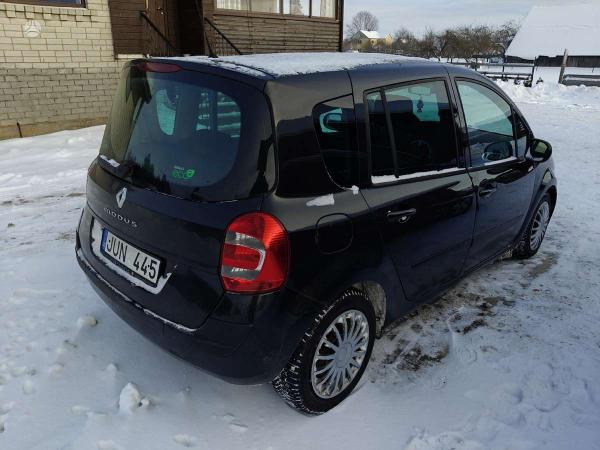 Melns Renault Modus 2011 Šilutė, ar dzinēja tilpumu 1.50 L un nobraukumu 153 tūkst. km par 1900 €, foto 4 vietnē AUTOMOTO.COM.LV