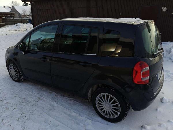 Melns Renault Modus 2011 Šilutė, ar dzinēja tilpumu 1.50 L un nobraukumu 153 tūkst. km par 1900 €, foto 5 vietnē AUTOMOTO.COM.LV