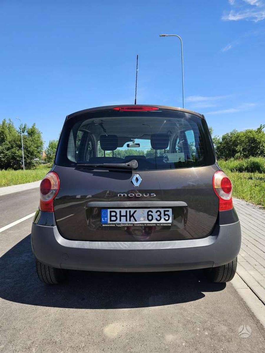 Brown Renault Modus 2006 in Klaipeda, with an engine capacity of 1.15 L and mileage of 69 thousand km for 1999 €, photo 6 on AUTOMOTO.COM.LV