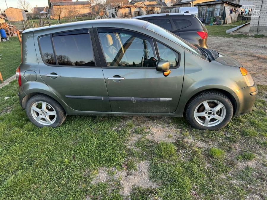 Grey Renault Modus 2005 in Utena, with an engine capacity of 1.40 L and mileage of 188 thousand km for 670 €, photo 6 on AUTOMOTO.COM.LV