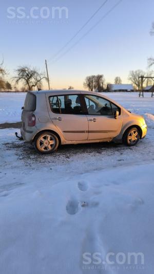 Grey Renault Modus 2005 in Valmiera, with an engine capacity of 1.50 L and mileage of 224 thousand km for 1500 €, photo  on AUTOMOTO.COM.LV