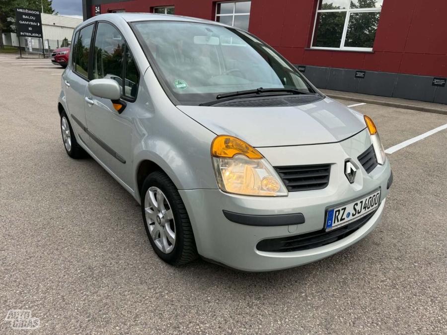 Grey Renault Modus 2005 in Mazeikiai, with an engine capacity of 1.60 L and mileage of 201 thousand km for 1850 €, photo 3 on AUTOMOTO.COM.LV