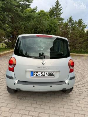 Grey Renault Modus 2005 in Mazeikiai, with an engine capacity of 1.60 L and mileage of 201 thousand km for 1850 €, photo 7 on AUTOMOTO.COM.LV