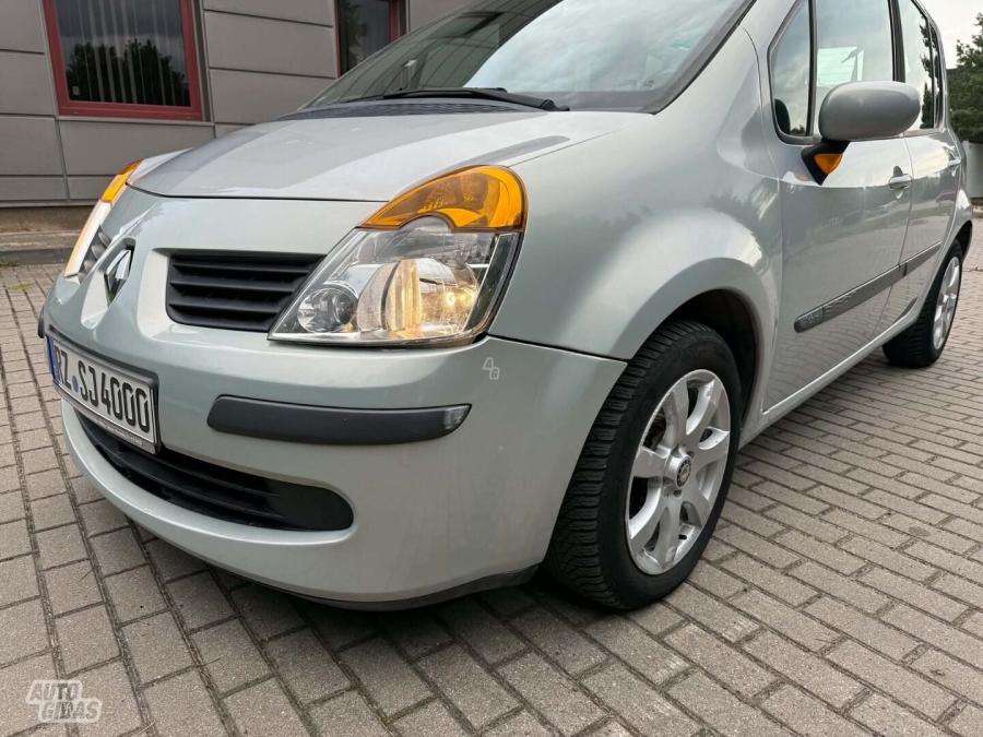 Grey Renault Modus 2005 in Mazeikiai, with an engine capacity of 1.60 L and mileage of 201 thousand km for 1850 €, photo 14 on AUTOMOTO.COM.LV