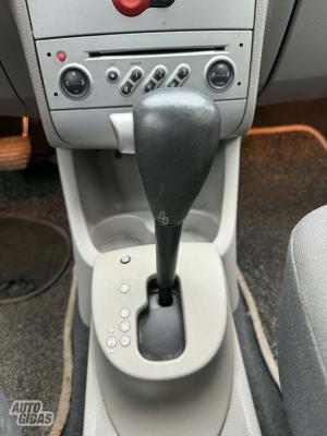 Pelēks Renault Modus 2005 Mažeikiai, ar dzinēja tilpumu 1.60 L un nobraukumu 201 tūkst. km par 1850 €, foto 32 vietnē AUTOMOTO.COM.LV