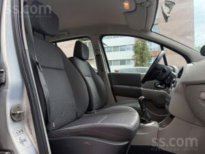 Pelēks Renault Modus 2005 Rīga, ar dzinēja tilpumu 1.60 L un nobraukumu 0 tūkst. km par 2400 €, foto 4 vietnē AUTOMOTO.COM.LV