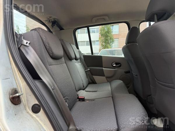 Pelēks Renault Modus 2005 Rīga, ar dzinēja tilpumu 1.60 L un nobraukumu 0 tūkst. km par 2400 €, foto 8 vietnē AUTOMOTO.COM.LV