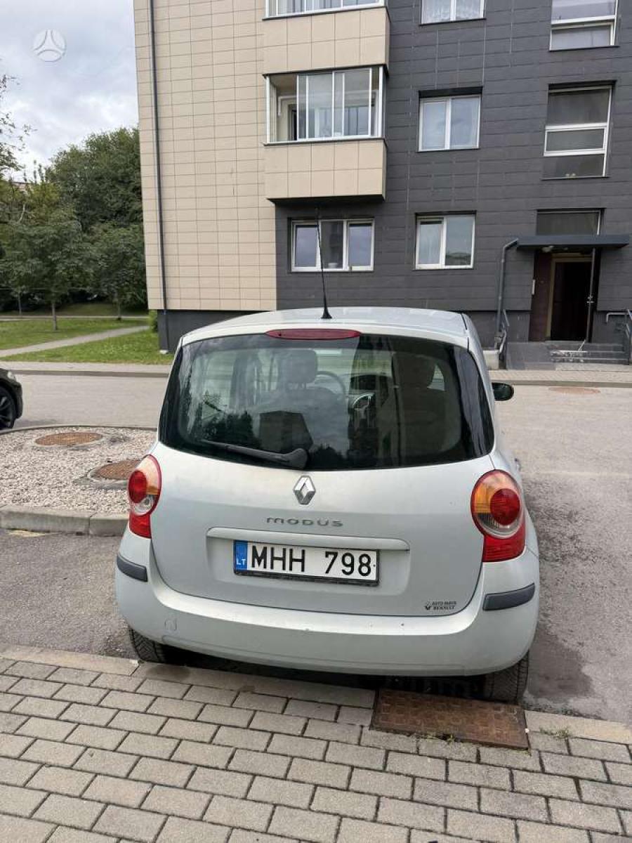 Grey Renault Modus 2007 in Kaunas, with an engine capacity of 1.15 L and mileage of 200 thousand km for 599 €, photo 6 on AUTOMOTO.COM.LV