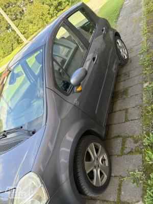 Pelēks Renault Modus 2011 Klaipėda, ar dzinēja tilpumu 1.60 L un nobraukumu 243 tūkst. km par 1600 €, foto 9 vietnē AUTOMOTO.COM.LV