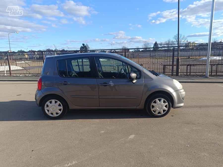 Grey Renault Modus 2008 in Telschi, with an engine capacity of 1.20 L and mileage of 233 thousand km for 1999 €, photo 5 on AUTOMOTO.COM.LV