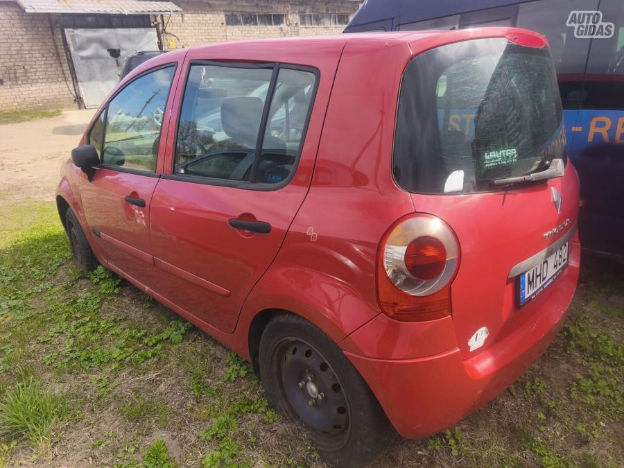 Renault Modus 2005 in Ignalina, with an engine capacity of 1.10 L and mileage of 266 thousand km for 300 €, photo 3 on AUTOMOTO.COM.LV
