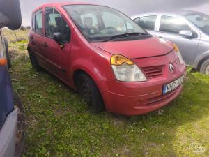Renault Modus 2005 in Ignalina, with an engine capacity of 1.10 L and mileage of 266 thousand km for 300 €, photo 4 on AUTOMOTO.COM.LV