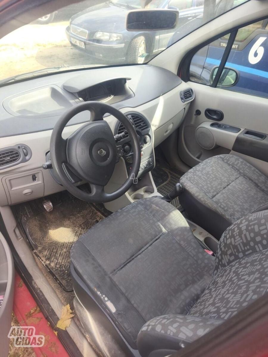 Renault Modus 2005 in Ignalina, with an engine capacity of 1.10 L and mileage of 266 thousand km for 300 €, photo 5 on AUTOMOTO.COM.LV