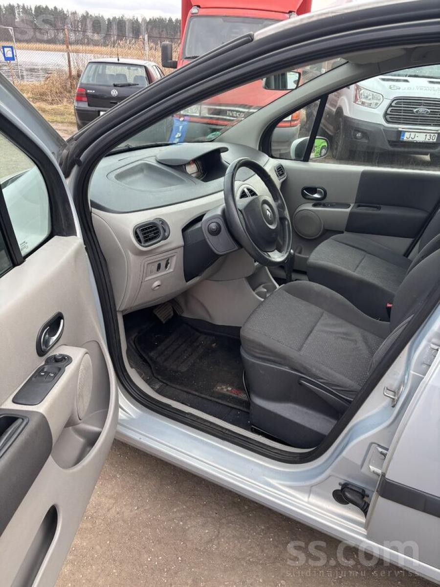 Renault Modus 2005 in Jurmala, with an engine capacity of 1.60 L and mileage of 180 thousand km for 1999 €, photo 11 on AUTOMOTO.COM.LV