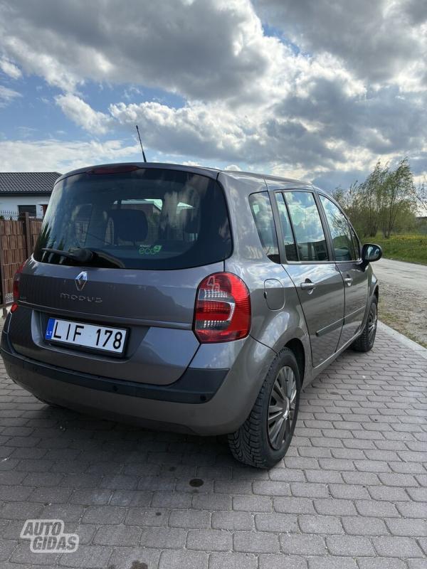 Renault Modus 2011 in Siauliai, with an engine capacity of 1.20 L and mileage of 144 thousand km for 2050 €, photo 3 on AUTOMOTO.COM.LV