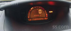 Renault Modus 2005 in Riga, with an engine capacity of 1.50 L and mileage of 201 thousand km for 1000 €, photo 9 on AUTOMOTO.COM.LV