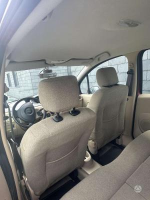 Sarkans Renault Modus 2005 Klaipėda, ar dzinēja tilpumu 1.60 L un nobraukumu 54 tūkst. km par 1700 €, foto 8 vietnē AUTOMOTO.COM.LV