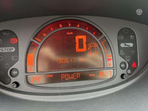 Red Renault Modus 2007 in Kaunas, with an engine capacity of 1.46 L and mileage of 130 thousand km for 550 €, photo 9 on AUTOMOTO.COM.LV