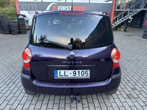 Violets Renault Modus 2005 Rīga, ar dzinēja tilpumu 1.50 L un nobraukumu 219 tūkst. km par 3750 €, foto 5 vietnē AUTOMOTO.COM.LV