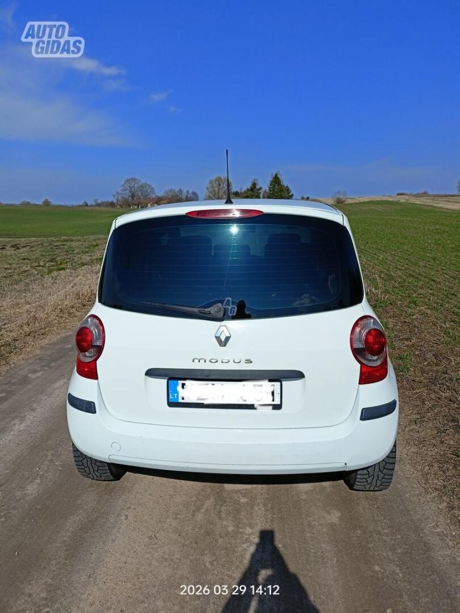 White Renault Modus 2007 in Alytus, with an engine capacity of 1.50 L and mileage of 233 thousand km for 1250 €, photo 6 on AUTOMOTO.COM.LV