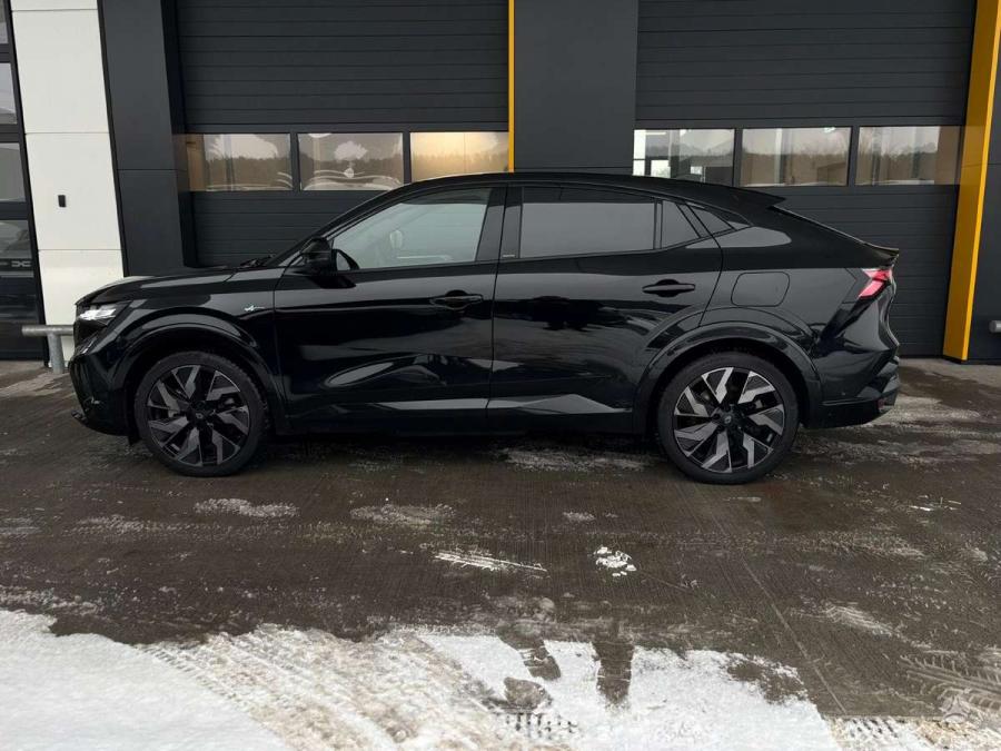 Black Renault Rafale 2025 in Vilnius, with an engine capacity of 0.00 L and mileage of 13 thousand km for 45900 €, photo 3 on AUTOMOTO.COM.LV