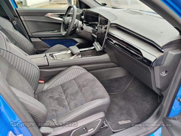 Zils Renault Rafale 2025 Tartu, ar dzinēja tilpumu 1.20 L un nobraukumu 10 tūkst. km par 42990 €, foto 11 vietnē AUTOMOTO.COM.LV