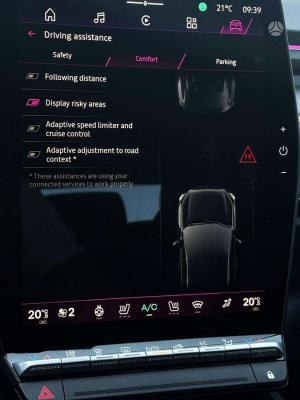 Pelēks Renault Rafale 2025 Viļņa, ar dzinēja tilpumu 1.20 L un nobraukumu 20 tūkst. km par 45000 €, foto 27 vietnē AUTOMOTO.COM.LV