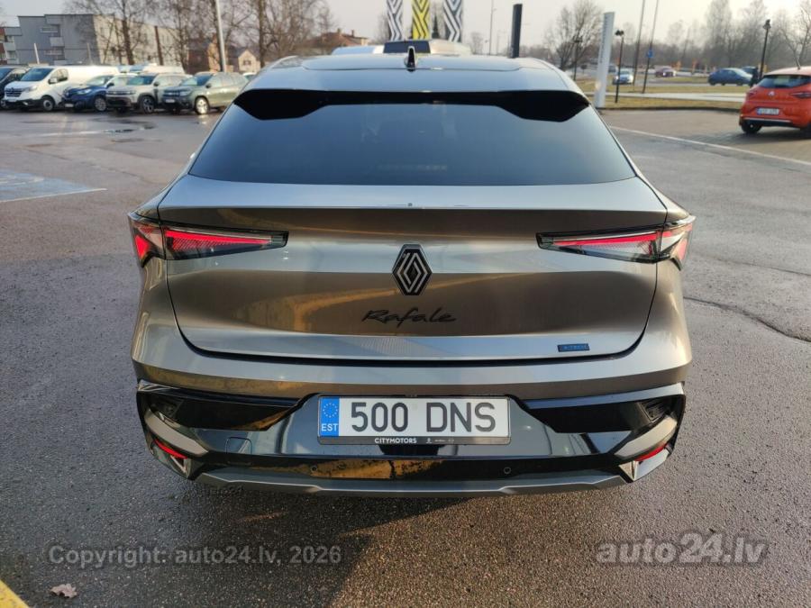 Pelēks Renault Rafale 2025 Tartu, ar dzinēja tilpumu 1.20 L un nobraukumu 23 tūkst. km par 45990 €, foto 4 vietnē AUTOMOTO.COM.LV