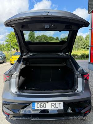 Pelēks Renault Rafale 2026 Tallina, ar dzinēja tilpumu 1.20 L un nobraukumu 4 tūkst. km par 45990 €, foto 9 vietnē AUTOMOTO.COM.LV