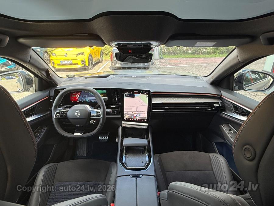 Pelēks Renault Rafale 2026 Tallina, ar dzinēja tilpumu 1.20 L un nobraukumu 4 tūkst. km par 45990 €, foto 11 vietnē AUTOMOTO.COM.LV
