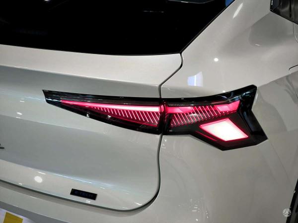 Balts Renault Rafale 2026 Kauņa, ar dzinēja tilpumu 1.20 L un nobraukumu 11 tūkst. km par 42250 €, foto 6 vietnē AUTOMOTO.COM.LV