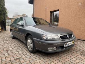 Grey Renault Safrane 1997 in Siauliai, with an engine capacity of 2.20 L and mileage of 77 thousand km for 1999 €, photo 3 on AUTOMOTO.COM.LV