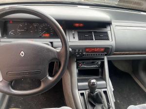 Grey Renault Safrane 1997 in Siauliai, with an engine capacity of 2.20 L and mileage of 77 thousand km for 1999 €, photo 8 on AUTOMOTO.COM.LV