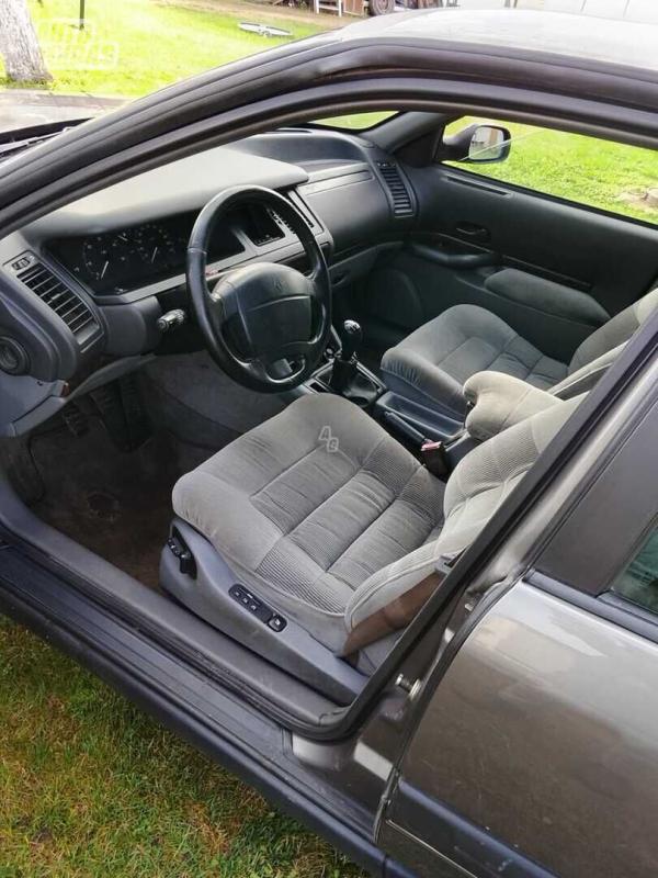 Рено Сафран 2001 в Паневежис на AUTOMOTO.COM.LV Рено Сафран 2001 в Паневежис, объемом двигателя 2.20 л и пробегом 206 тыс. км за 650 €, фото 7 на AUTOMOTO.COM.LV