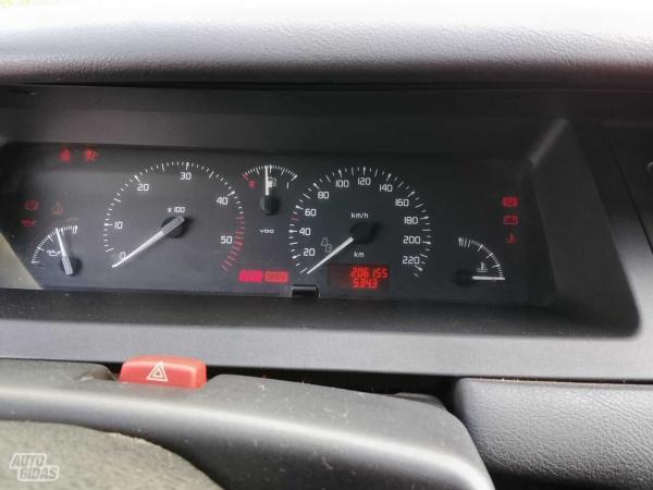 Рено Сафран 2001 в Паневежис на AUTOMOTO.COM.LV Рено Сафран 2001 в Паневежис, объемом двигателя 2.20 л и пробегом 206 тыс. км за 650 €, фото 9 на AUTOMOTO.COM.LV