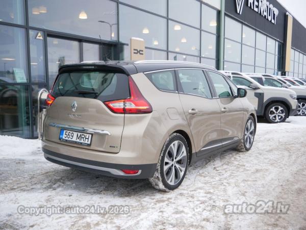 Smilšu krāsa Renault Scenic 2017 Tallina, ar dzinēja tilpumu 1.50 L un nobraukumu 236 tūkst. km par 10990 €, foto 3 vietnē AUTOMOTO.COM.LV