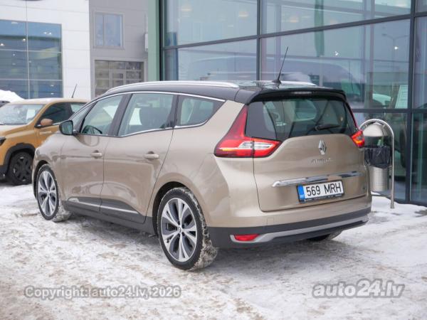 Smilšu krāsa Renault Scenic 2017 Tallina, ar dzinēja tilpumu 1.50 L un nobraukumu 236 tūkst. km par 10990 €, foto 4 vietnē AUTOMOTO.COM.LV