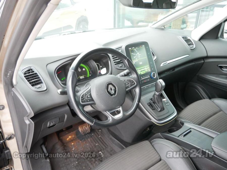 Beige Renault Scenic 2017 in Tallinn, with an engine capacity of 1.50 L and mileage of 236 thousand km for 10990 €, photo 9 on AUTOMOTO.COM.LV