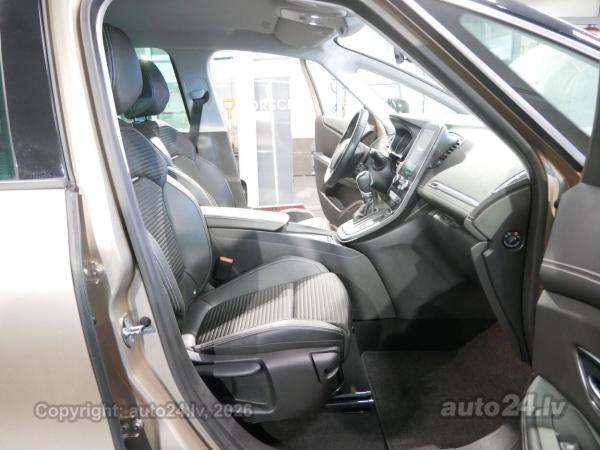 Smilšu krāsa Renault Scenic 2021 Tallina, ar dzinēja tilpumu 1.30 L un nobraukumu 61 tūkst. km par 16500 €, foto 8 vietnē AUTOMOTO.COM.LV