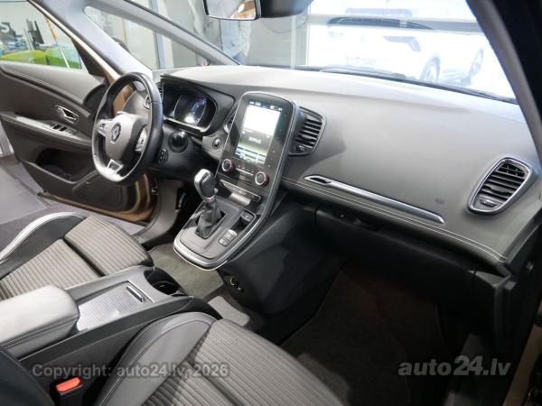 Smilšu krāsa Renault Scenic 2021 Tallina, ar dzinēja tilpumu 1.30 L un nobraukumu 61 tūkst. km par 16500 €, foto 9 vietnē AUTOMOTO.COM.LV