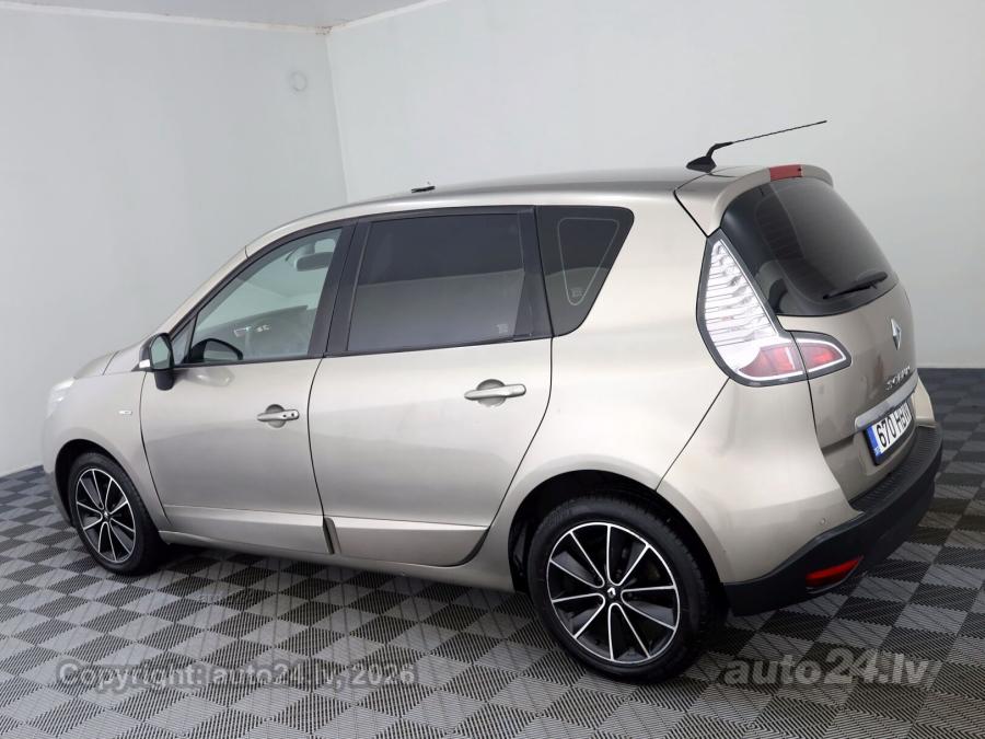 Smilšu krāsa Renault Scenic 2012 Tallina, ar dzinēja tilpumu 1.50 L un nobraukumu 237 tūkst. km par 2799 €, foto 5 vietnē AUTOMOTO.COM.LV