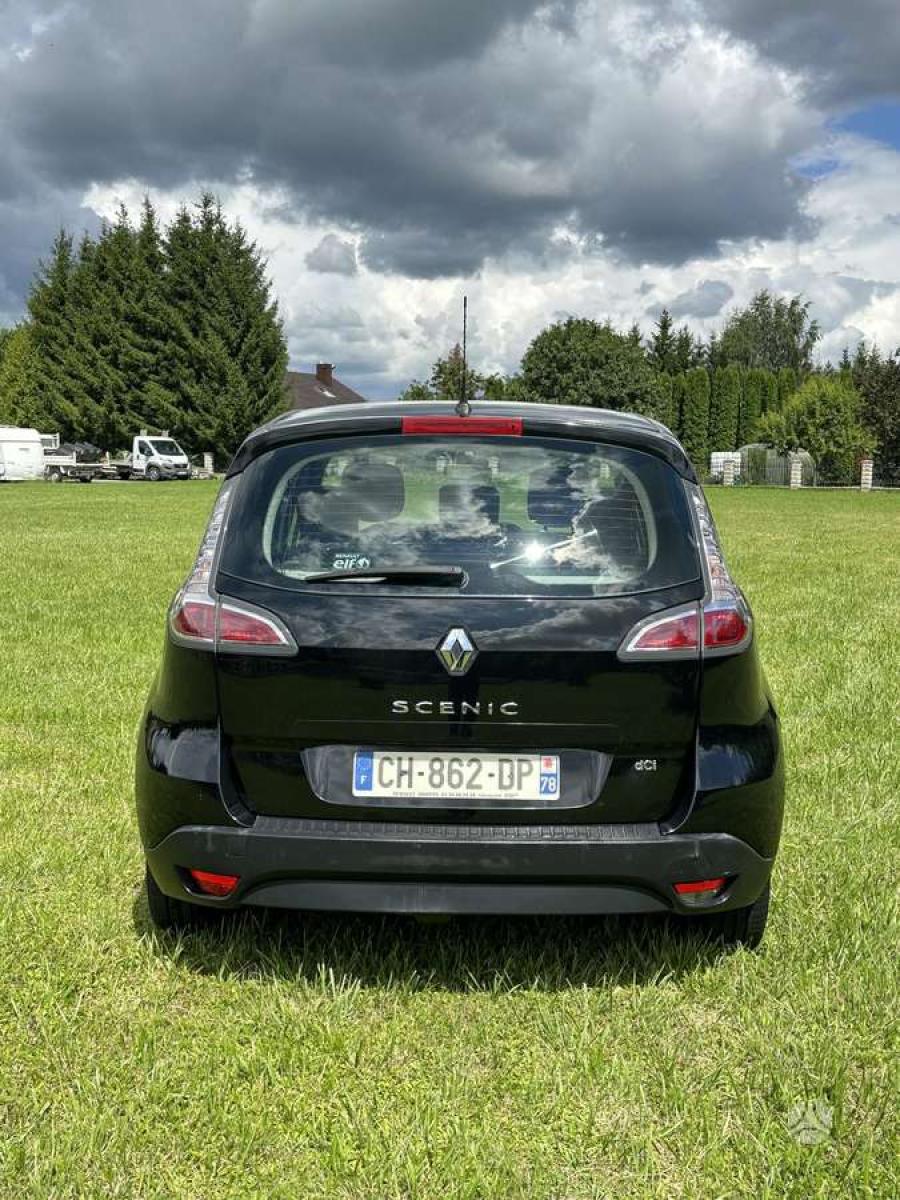 Melns Renault Scenic 2012 Tauragė, ar dzinēja tilpumu 1.46 L un nobraukumu 215 tūkst. km par 2450 €, foto 9 vietnē AUTOMOTO.COM.LV
