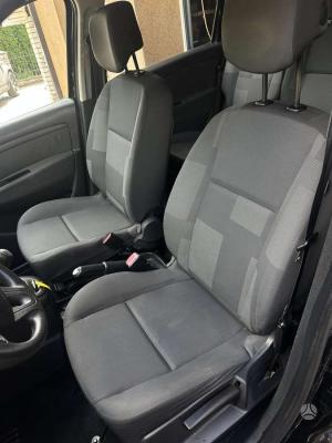 Melns Renault Scenic 2012 Tauragė, ar dzinēja tilpumu 1.46 L un nobraukumu 215 tūkst. km par 2450 €, foto 12 vietnē AUTOMOTO.COM.LV