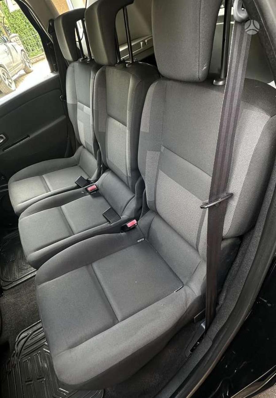 Melns Renault Scenic 2012 Tauragė, ar dzinēja tilpumu 1.46 L un nobraukumu 215 tūkst. km par 2450 €, foto 14 vietnē AUTOMOTO.COM.LV