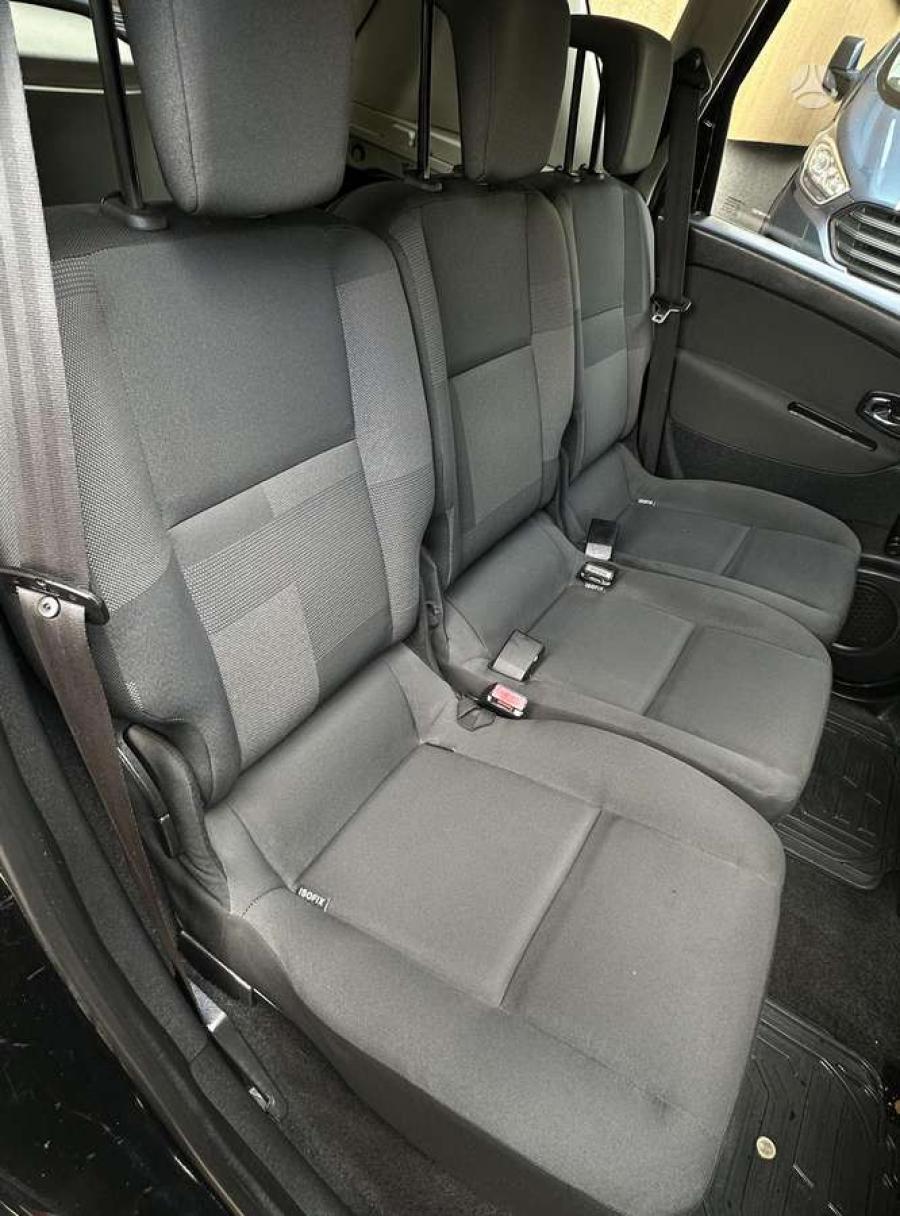 Melns Renault Scenic 2012 Tauragė, ar dzinēja tilpumu 1.46 L un nobraukumu 215 tūkst. km par 2450 €, foto 15 vietnē AUTOMOTO.COM.LV