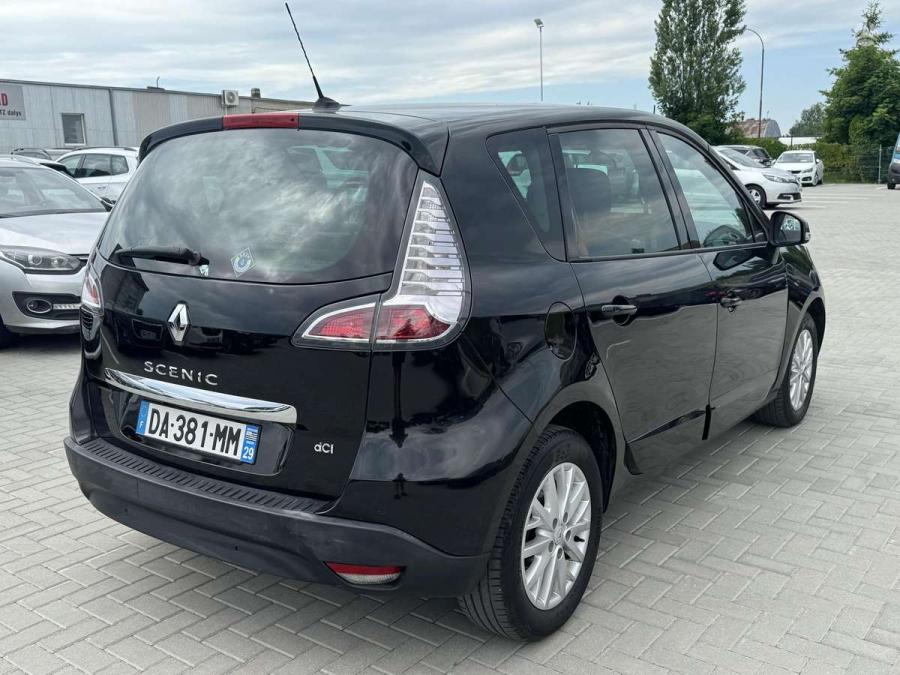 Black Renault Scenic 2013 in Taurage, with an engine capacity of 1.47 L and mileage of 205 thousand km for 3900 €, photo 6 on AUTOMOTO.COM.LV