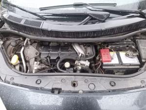 Black Renault Scenic 2005 in Liepaja, with an engine capacity of 1.90 L and mileage of 330 thousand km for 1050 €, photo 6 on AUTOMOTO.COM.LV
